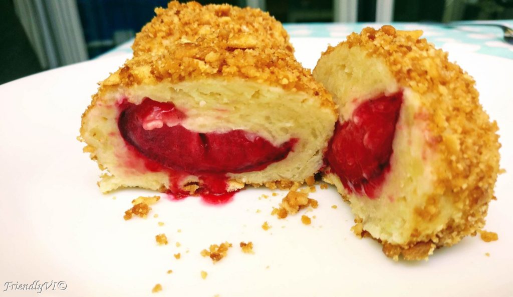 Gomboc - Hungarian plum dumplings - Thyme consuming