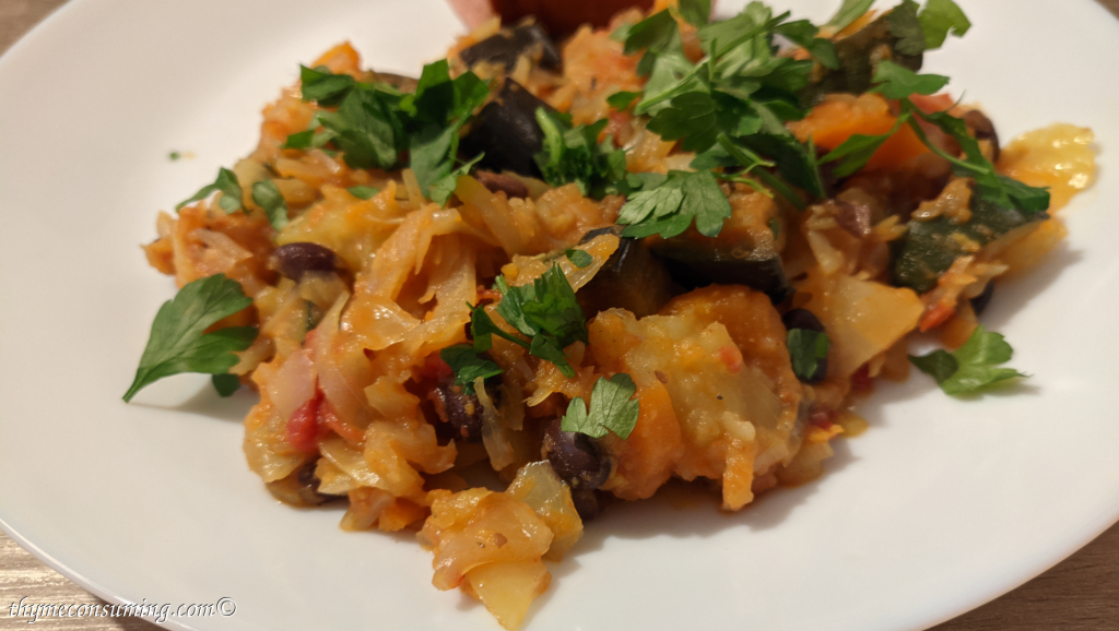 Ghiveci - Romanian autumn vegetables stew - Thyme consuming